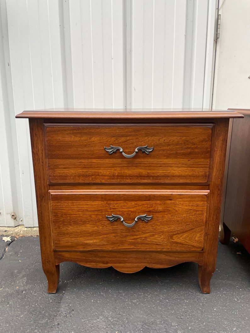 Pair of Thomasville Impressions Collection Nightstands - Etsy