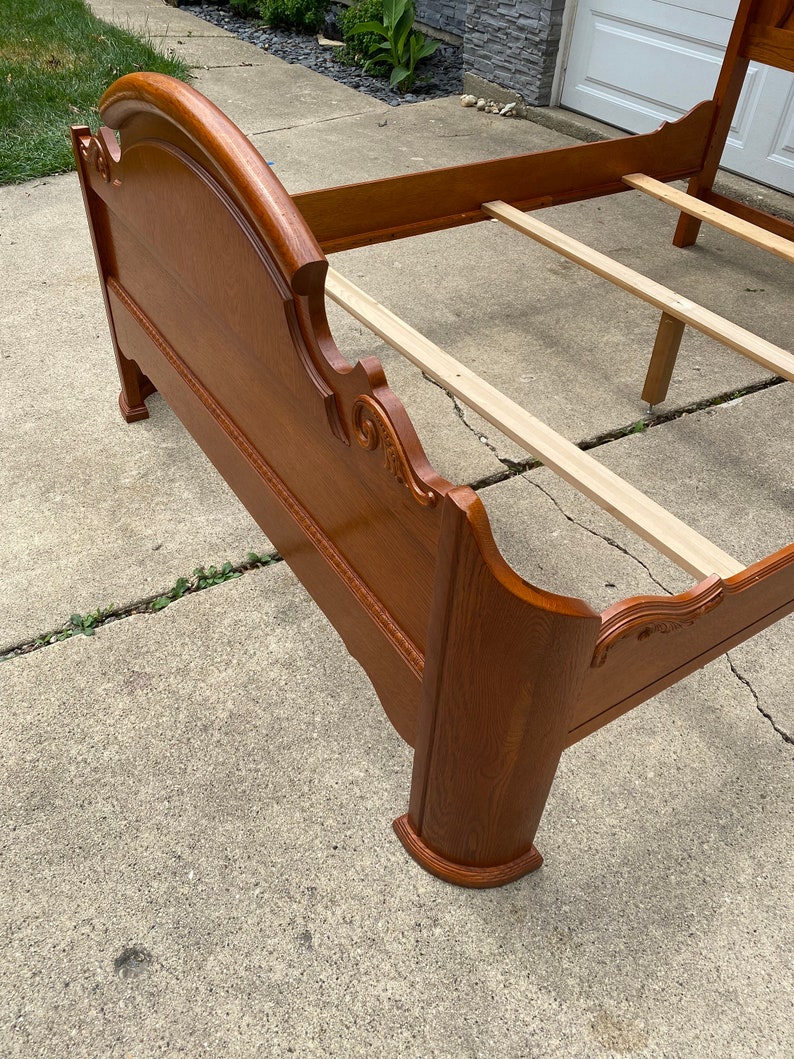 Lexington Furniture Victorian Sampler Collection Mansion Queen Size Bed ...
