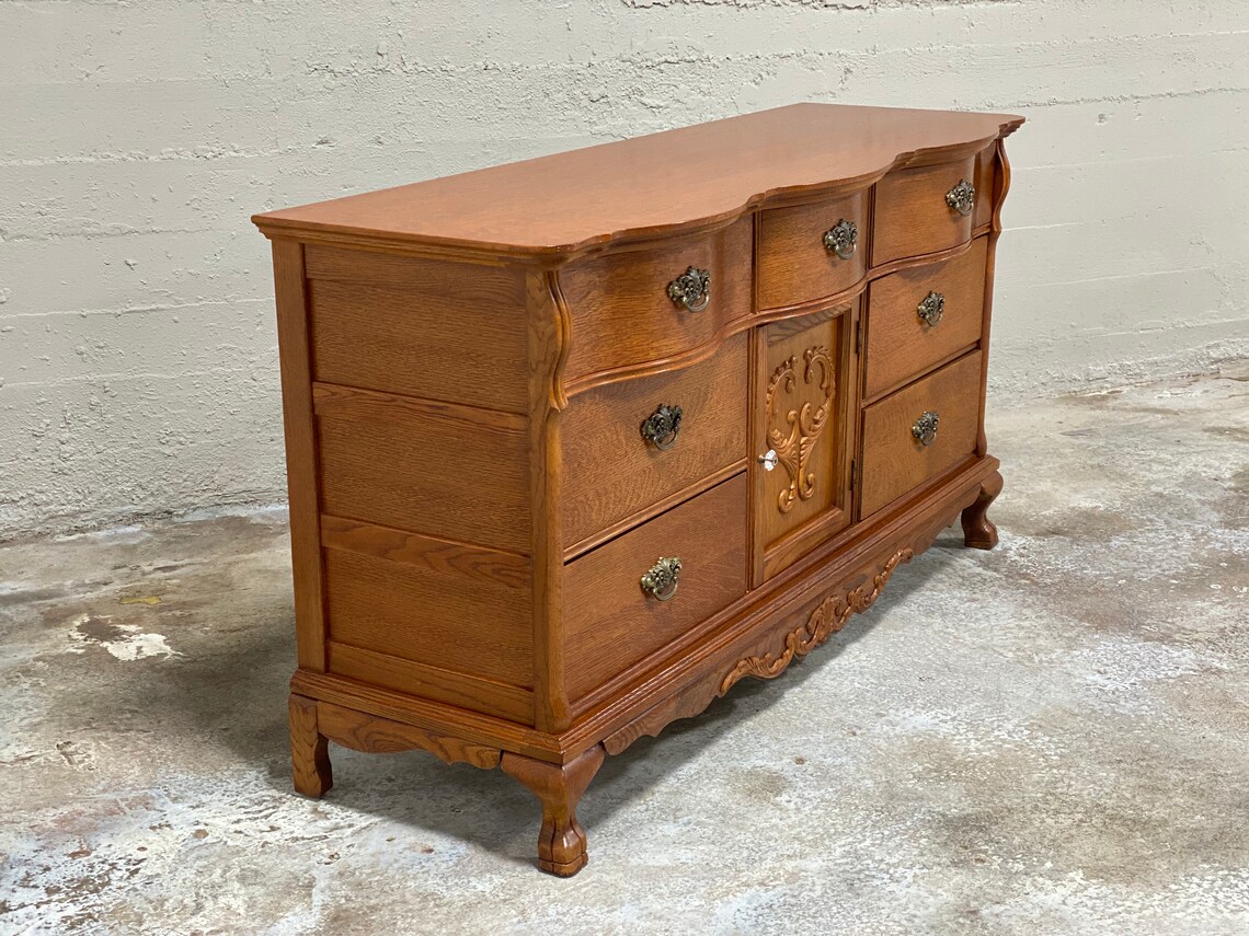 Lexington Furniture Victorian Sampler Collection Door Triple Dresser - Etsy