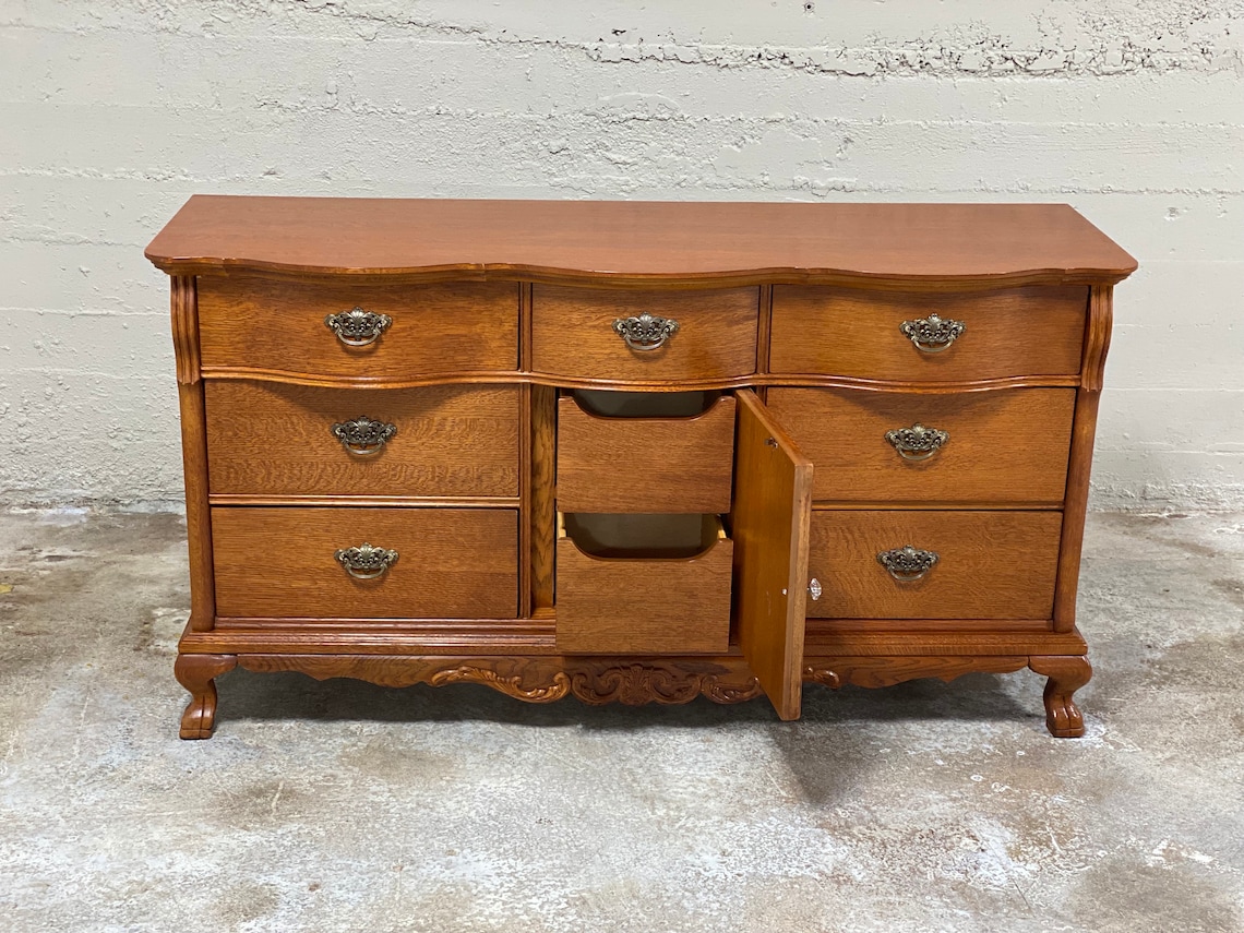 Lexington Furniture Victorian Sampler Collection Door Triple Dresser - Etsy