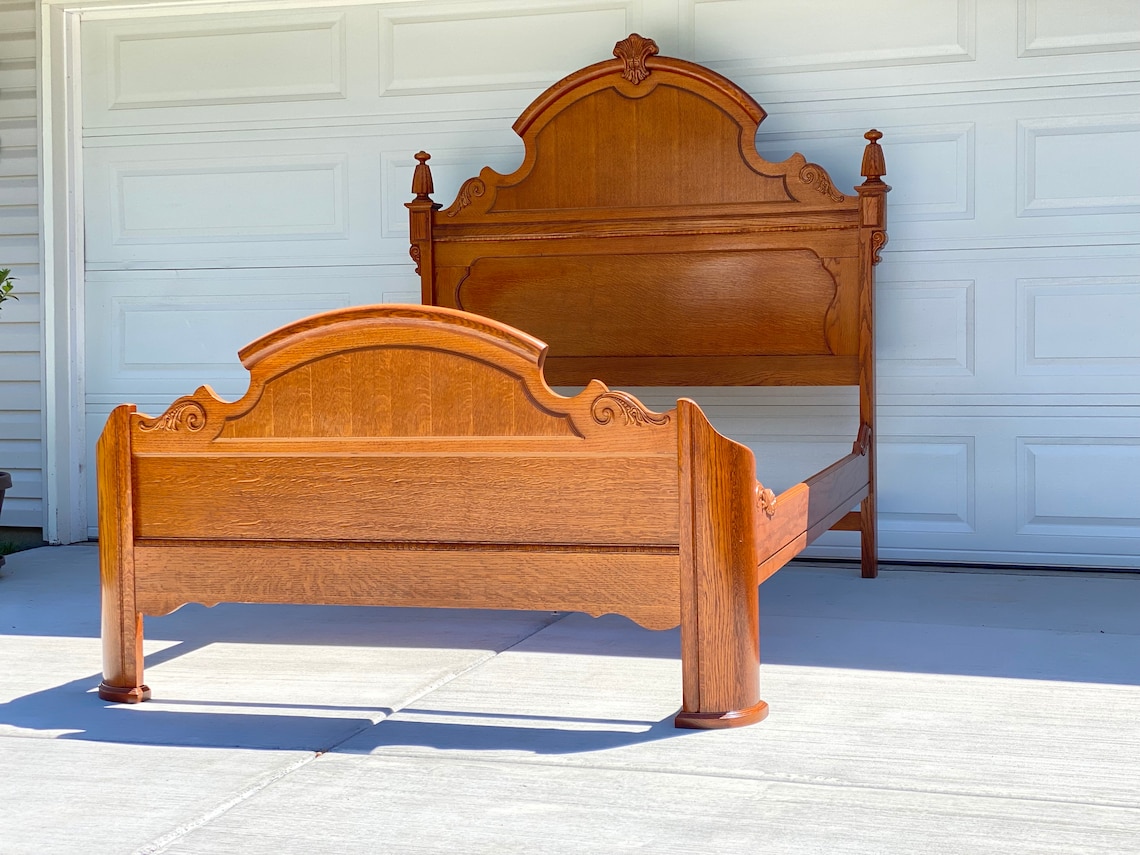 Lexington Furniture Victorian Sampler Collection Mansion Queen Size Bed ...