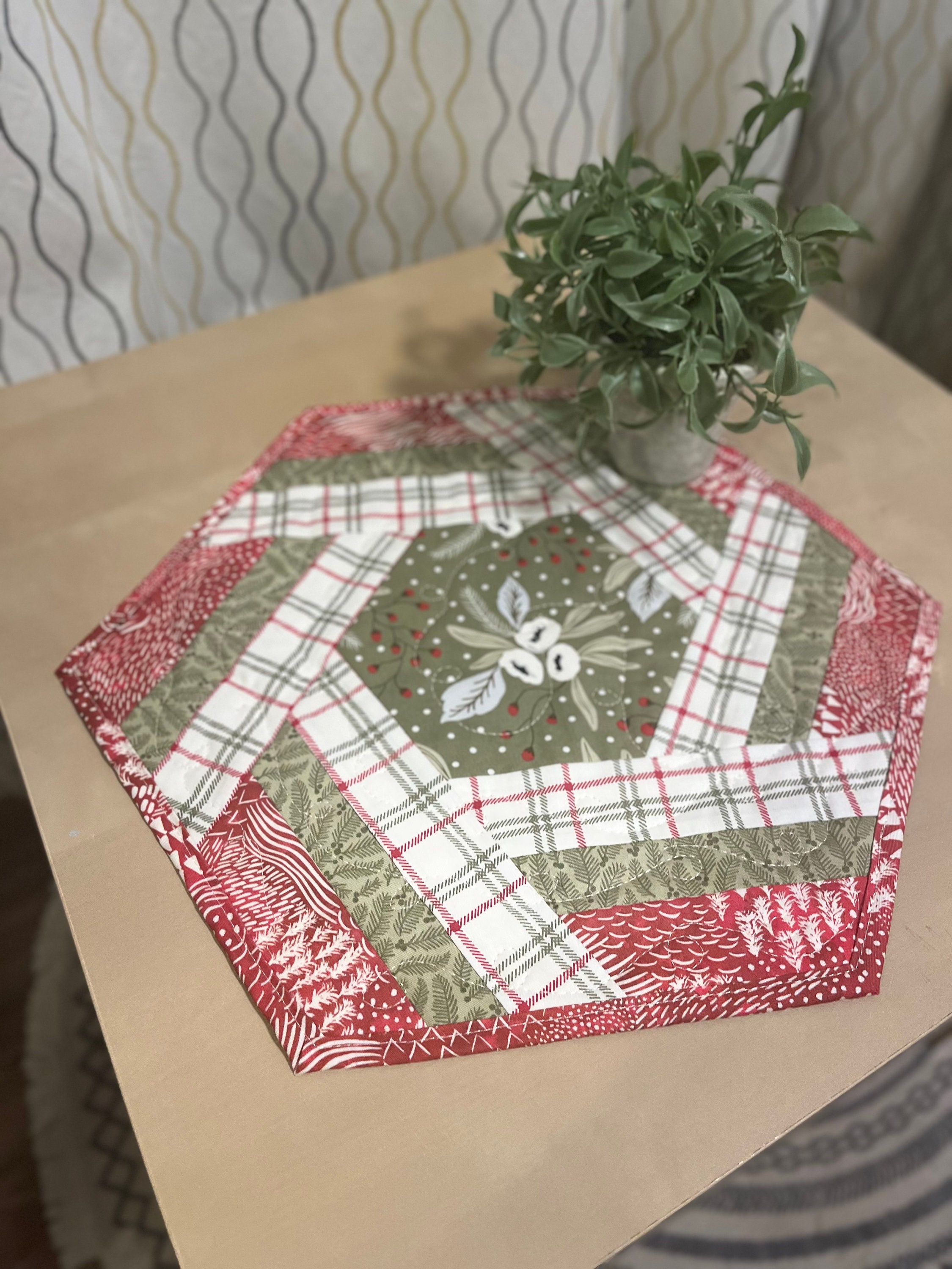 Quilted Table Topper - Etsy