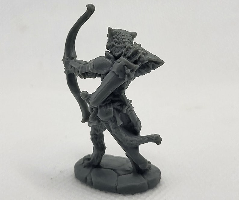 Custom Painted Cat Folk Rogue/ranger/fighter for Dnd Pathfinder TTRPG ...