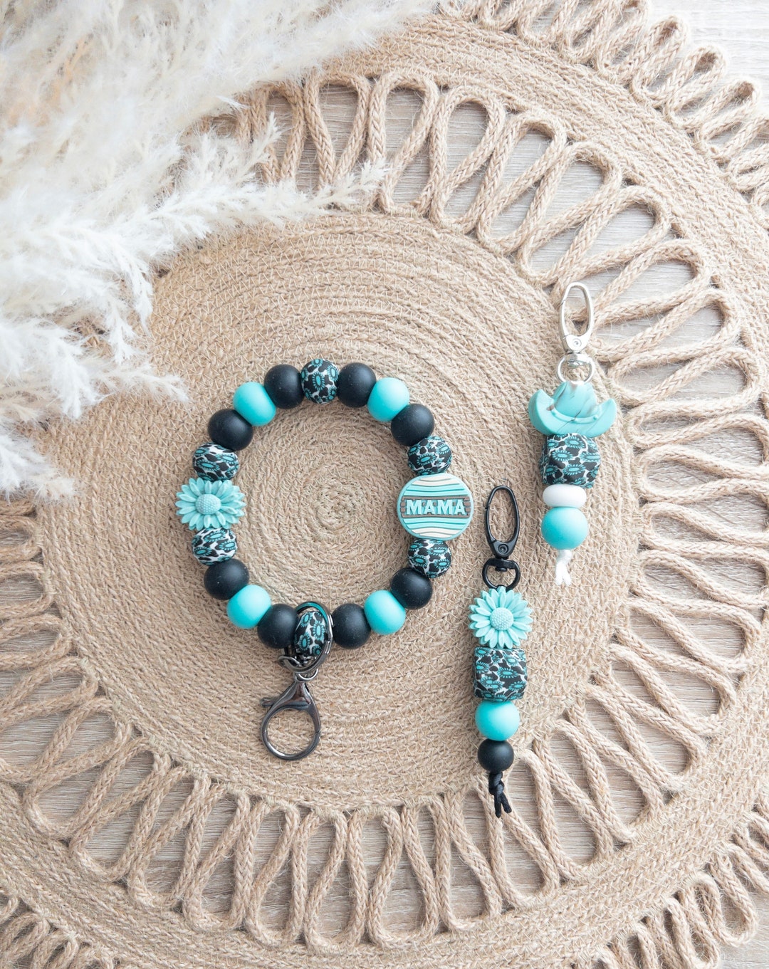 Western Keychains Keychains Wristlet Keychains Daisy Keychains Silicone ...