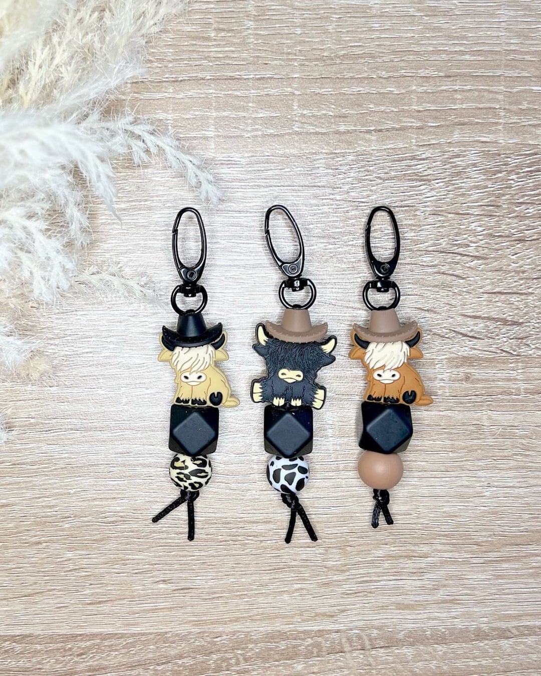 Highland Cow | Keychains | Highland Cow Keychains | Silicone Beads ...