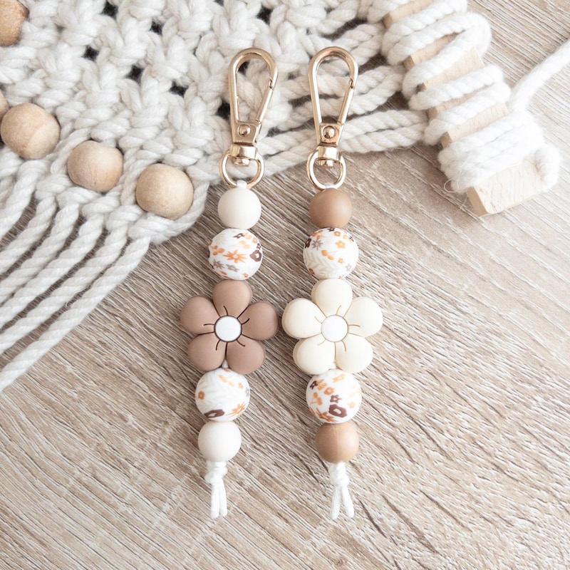 Flower Keychain - Etsy