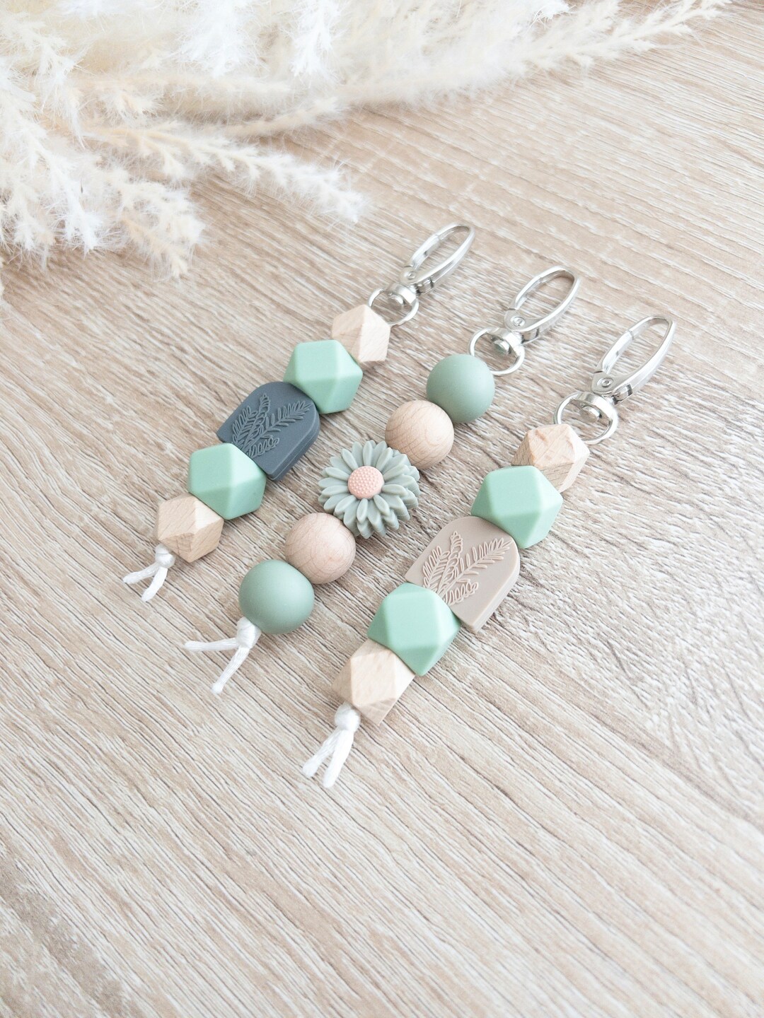 Keychains Moderen Keychains Floral Keychains Gifts for Mom Daisy ...