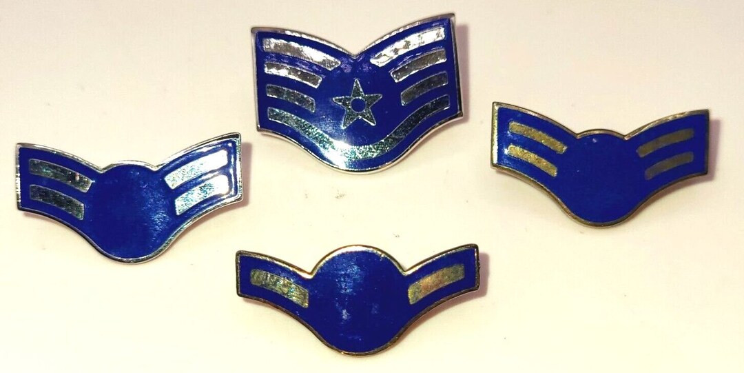 Militaria USAF Air Force Blue Silver Enamel Airman Pins Mixed Lot of 4 ...