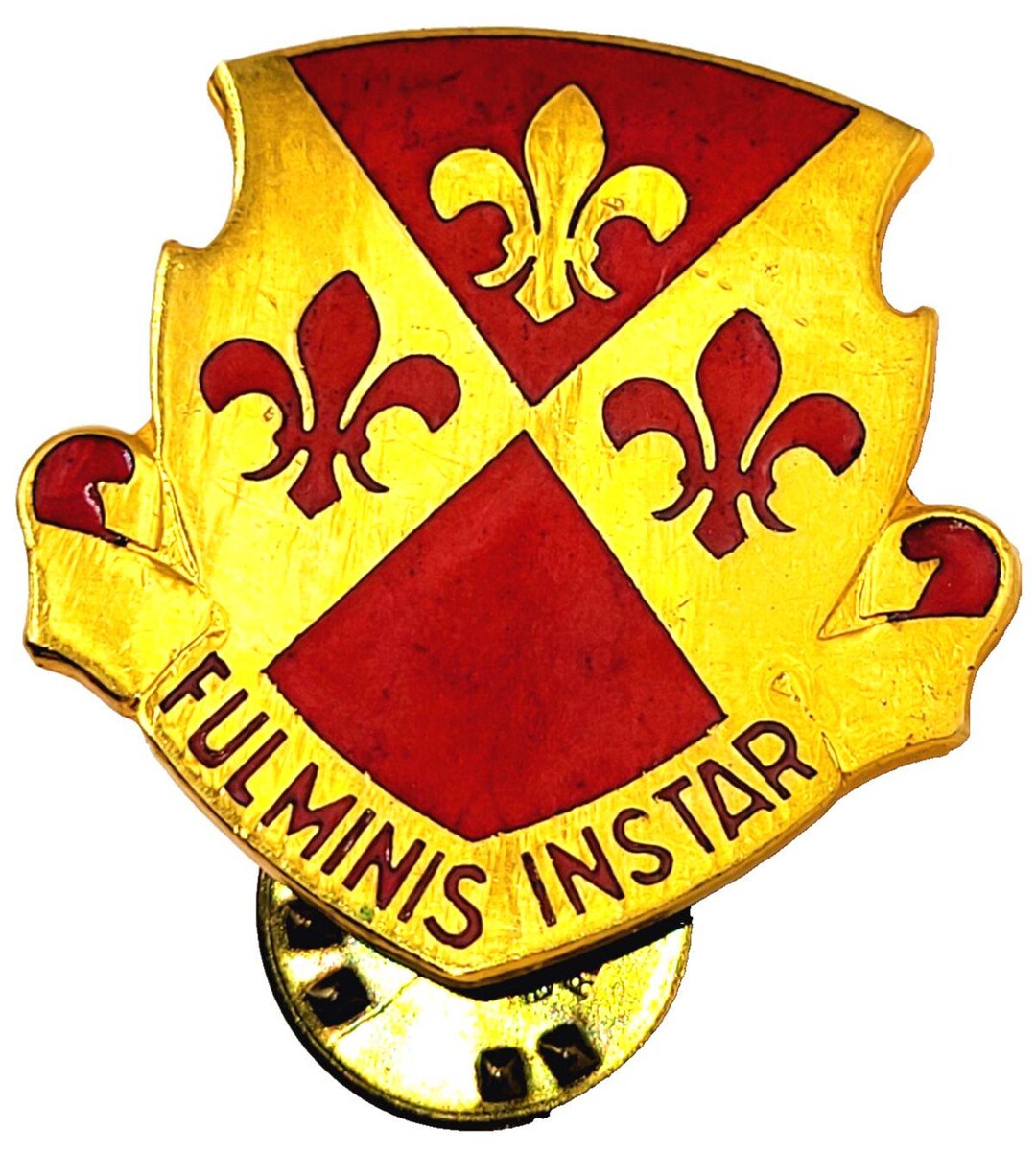 US Army 104th Regiment DUI Coat of Arms Pin Fulminis Instar E25 ...