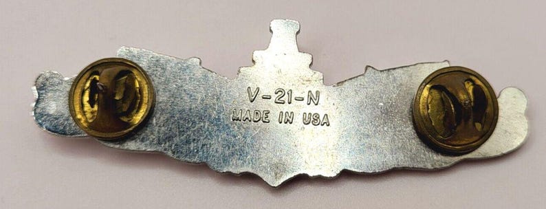 Militaria US Navy Enlisted Surface Warfare Badge Silver Tone V-21-N - Etsy