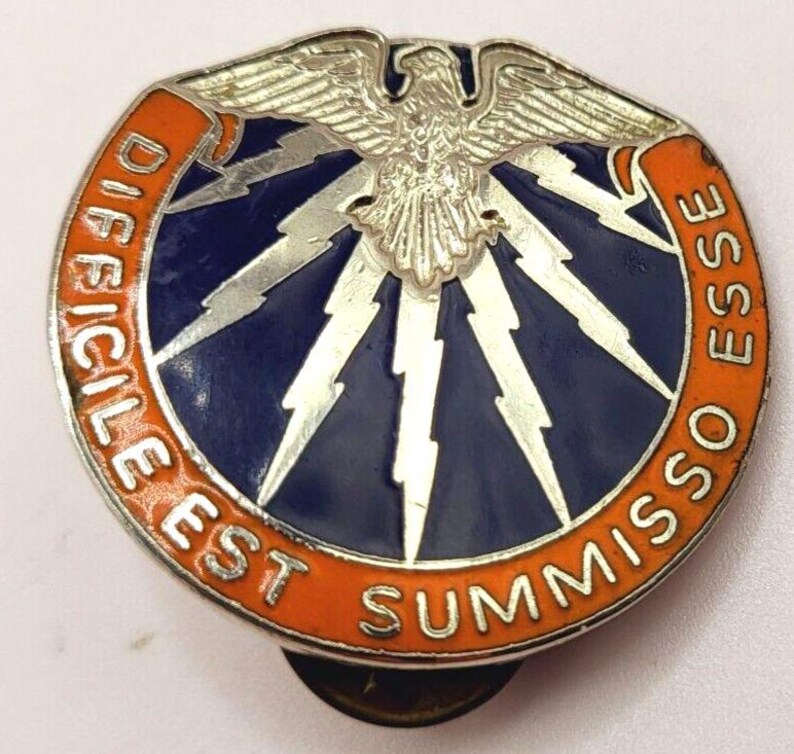 Militaria US Military 7th Signal Command Insignia Pin - Etsy