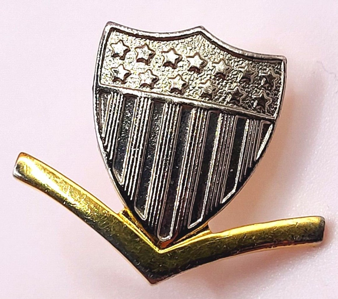 Militaria US Coast Guard Petty Officer 3rd Class Badge Pin Collar - Etsy