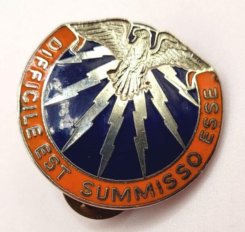 Militaria US Military 7th Signal Command Insignia Pin - Etsy