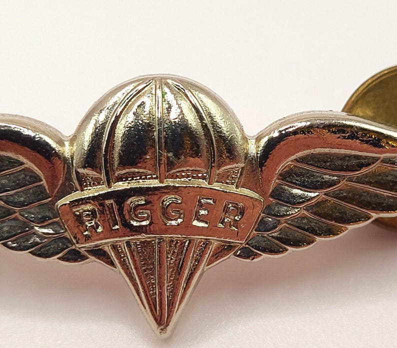US Army Parachute Rigger Badge Pin Silver Tone Phillips Pub. P-66 ...