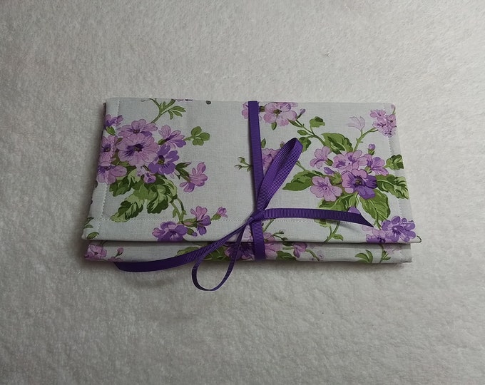 Lilla, 28 Bobbin Tri Fold Floss Buddy - Etsy
