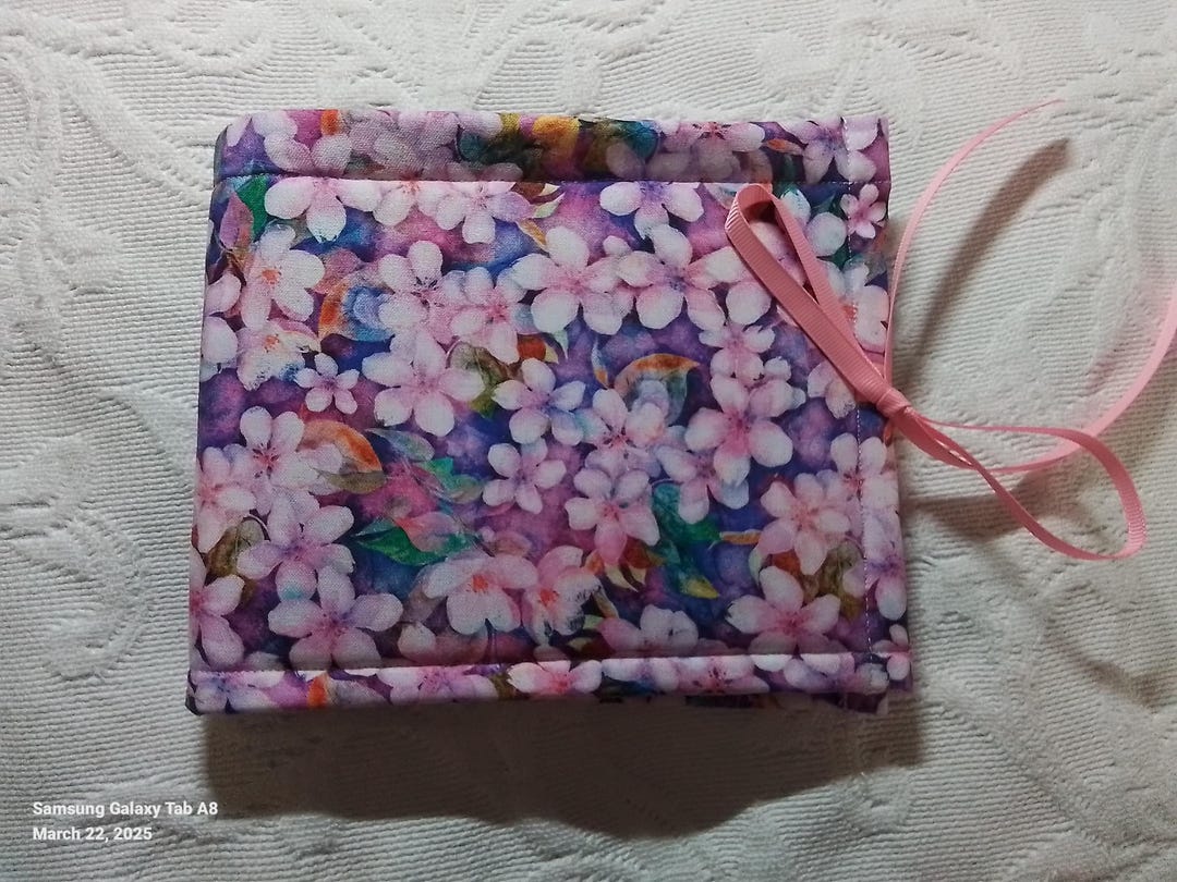 Bendy Book 48 Pocket Floss Bobbin Holder - Etsy