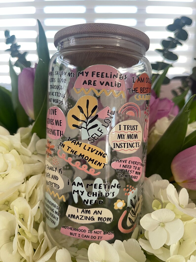 Mom Daily Affirmation 16 Oz Clear Glass Bottle With Bamboo Lid Etsy