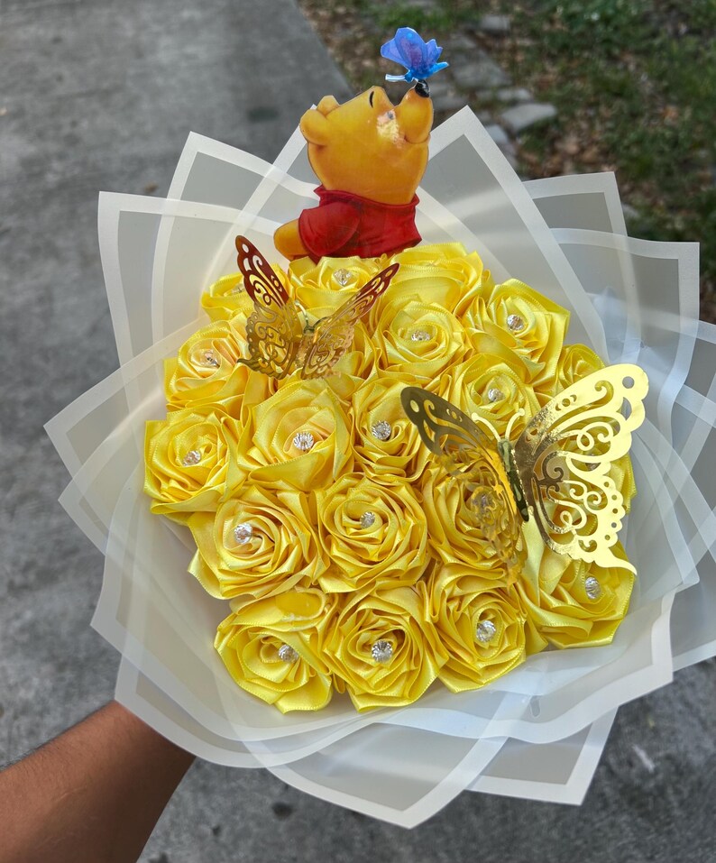 Winnie the Pooh, Bouquet, Rosas Eternas, Eternal Roses, Yellow Roses - Etsy