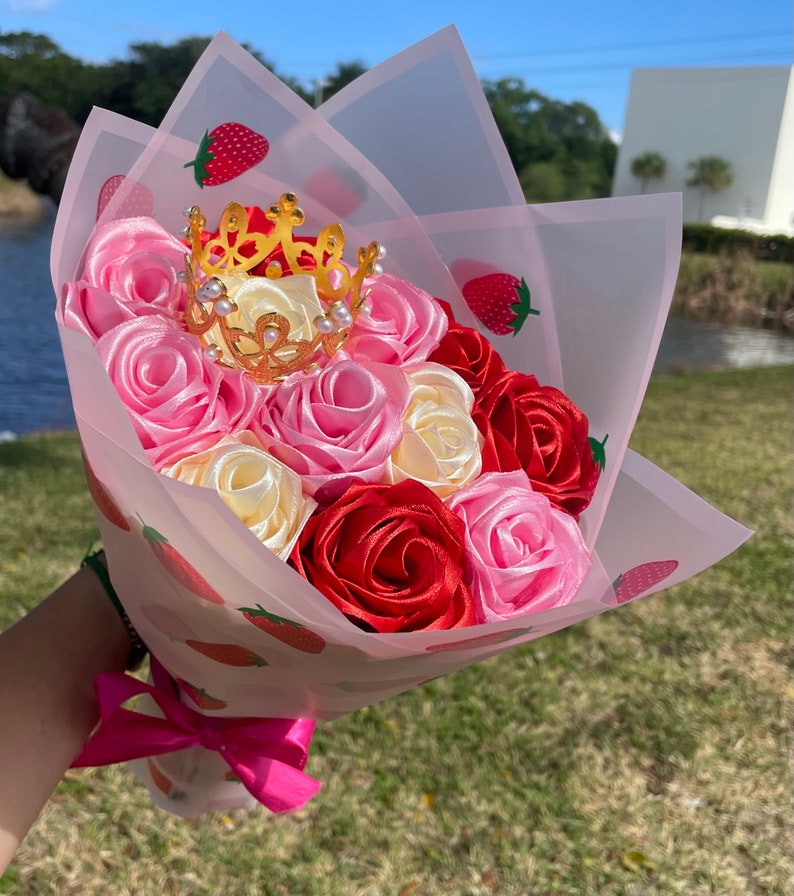 Eternal Roses, Bouquet,roses Bouquet, Red, Pink & Ivory, Gift, Ramo Buchón, 12 Roses - Etsy