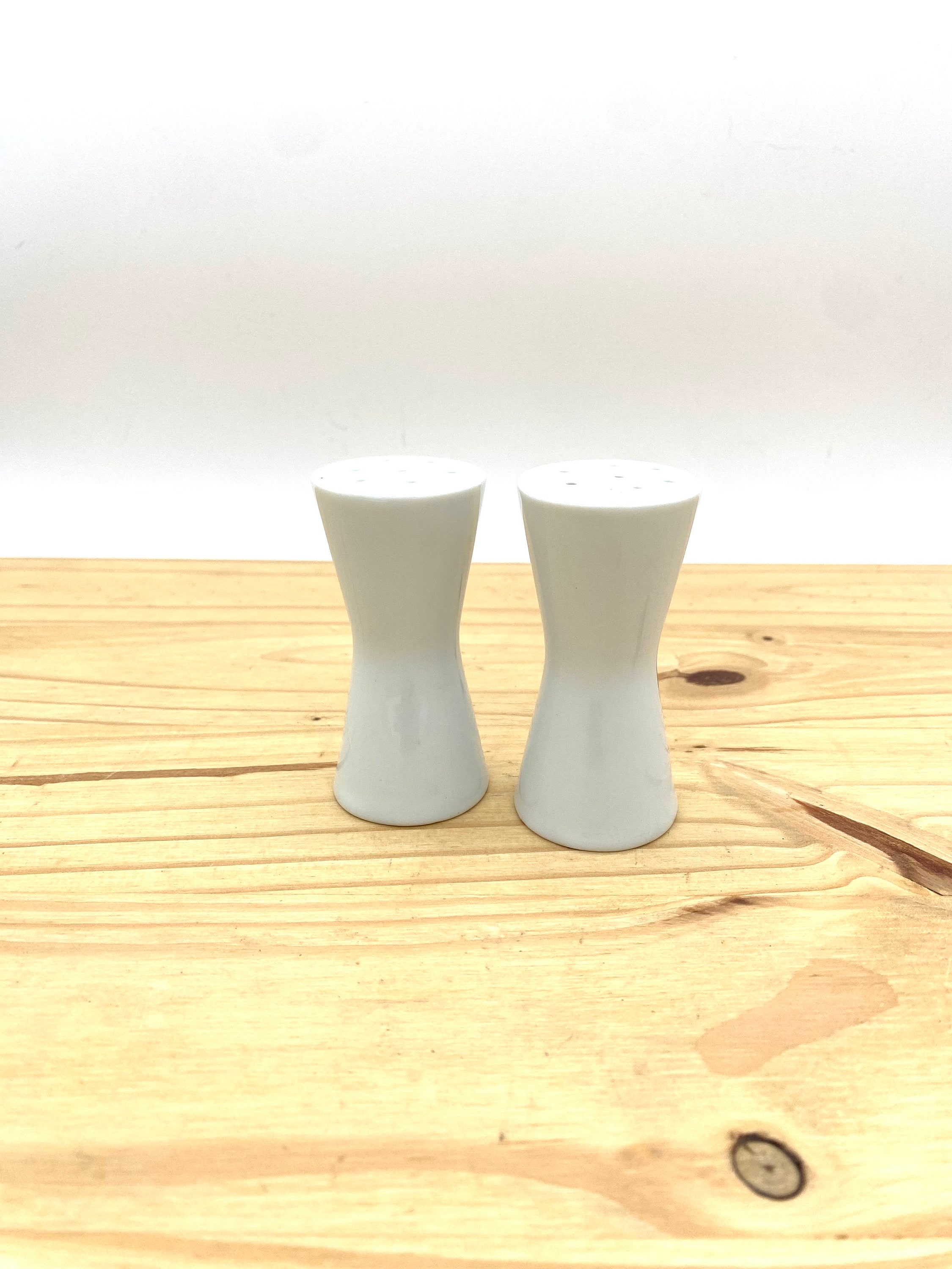 Vintage Ceramic Mid Century Modern White Hourglass Salt and Pepper ...