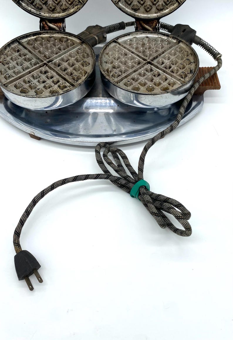 Vintage Mid Century Modern Chrome Heatmaster Double Waffle Maker Iron ...