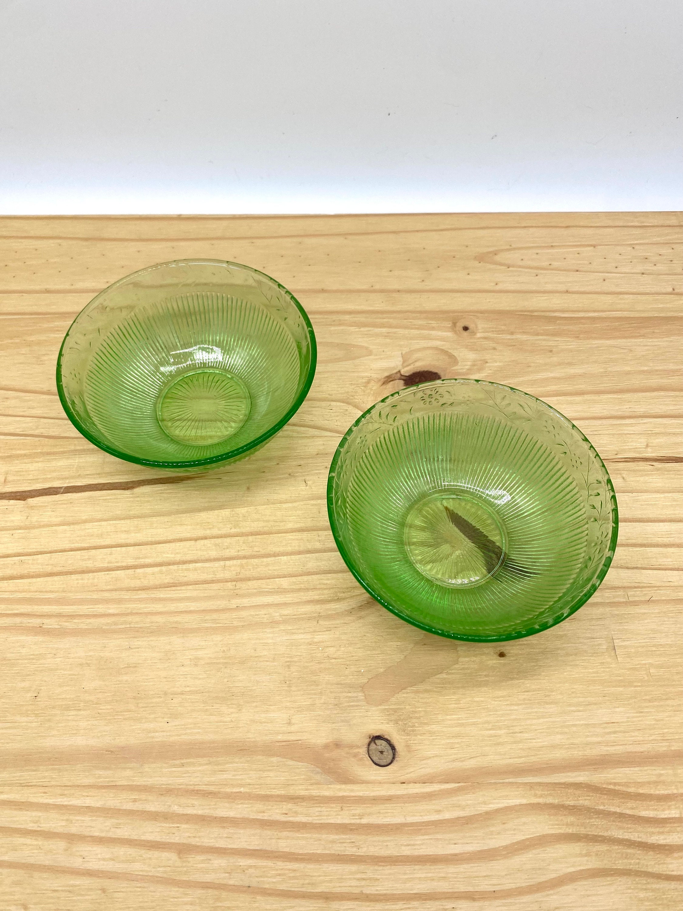 Vintage Imperial Uranium Green Glass Prism Daisy Dessert Bowls - Etsy