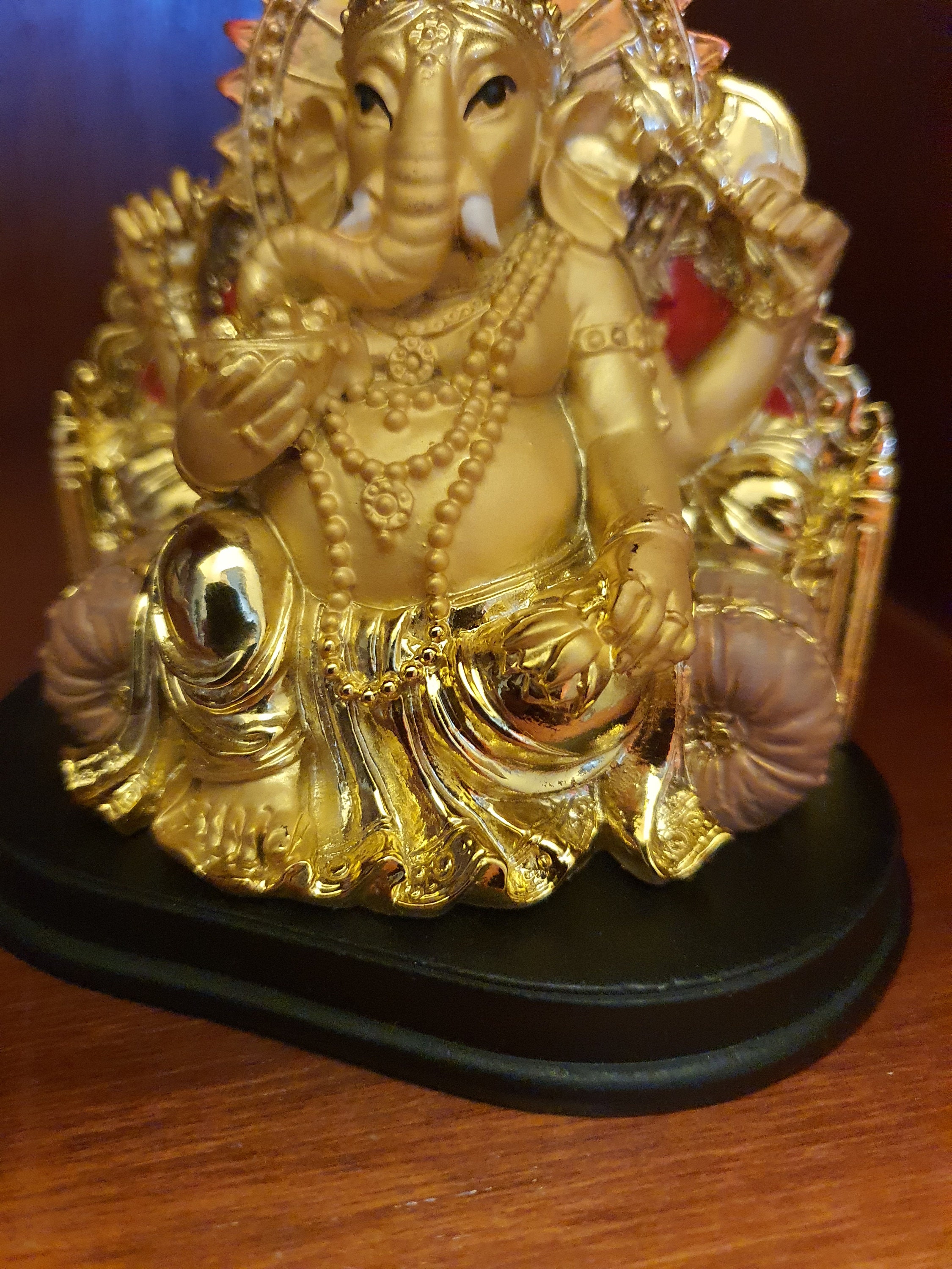 Lord Ganesha Statue Ganesh, Golden, the Hindu God of New Beginnings and ...