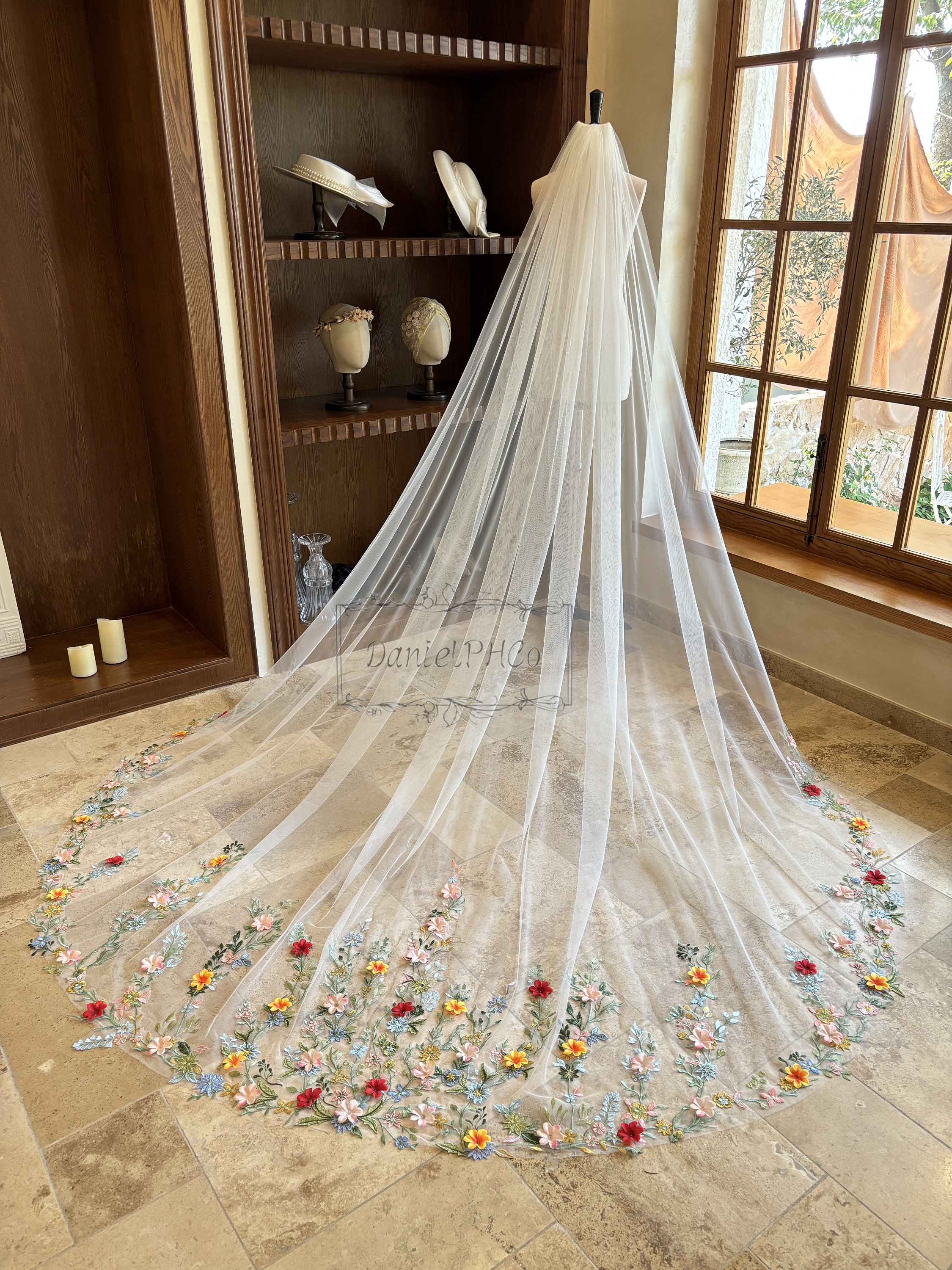 Vintage Floral Lace Wedding Veil With Colourful 3D Flower, Leaf Lace ...