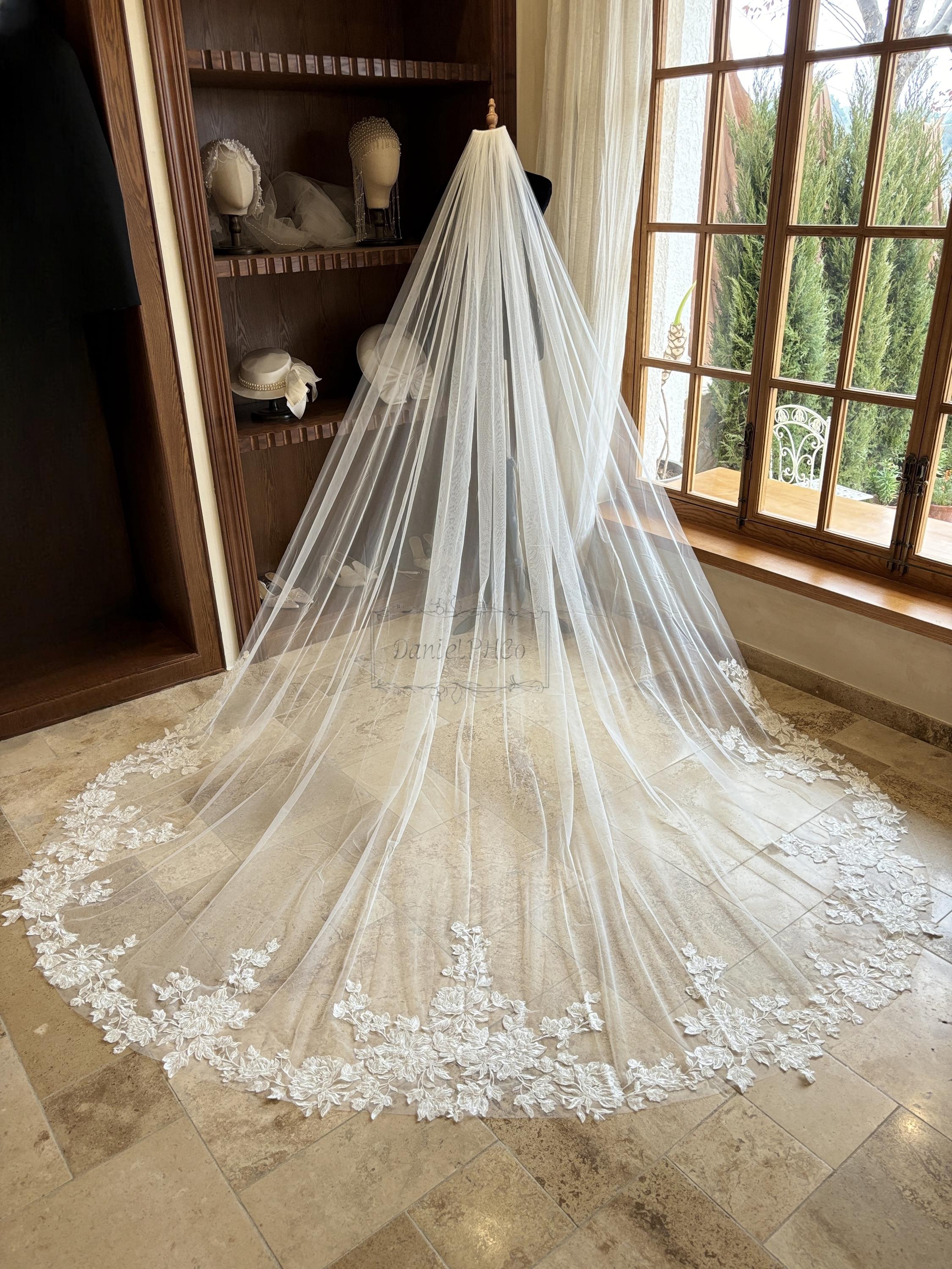 Beaded Flower Lace Wedding Veil, Elegant Bridal Lace Veil, Lace ...