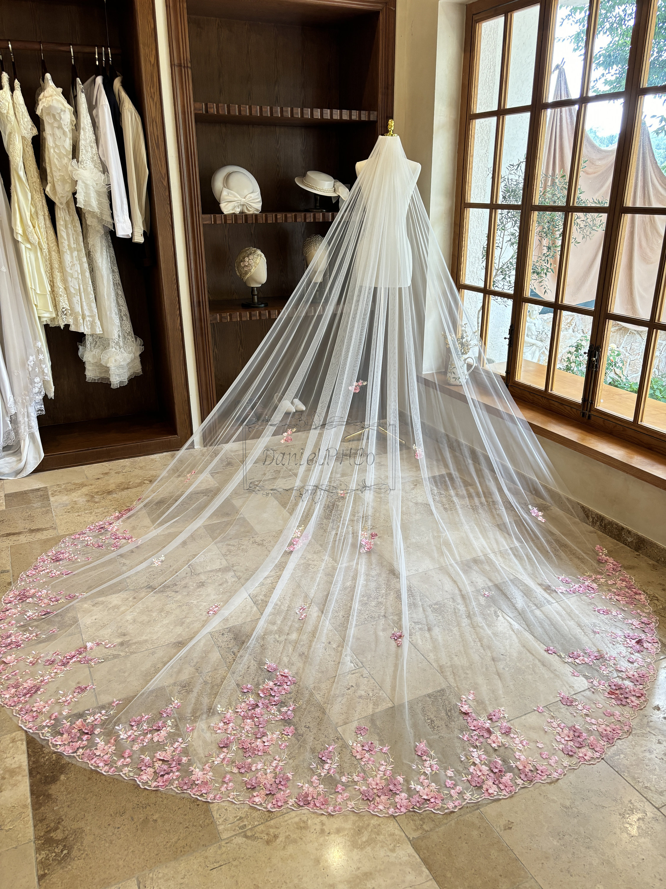 Romantic Pink Lace Wedding Veil, 3D Flower Wedding Veil With Pearl ...