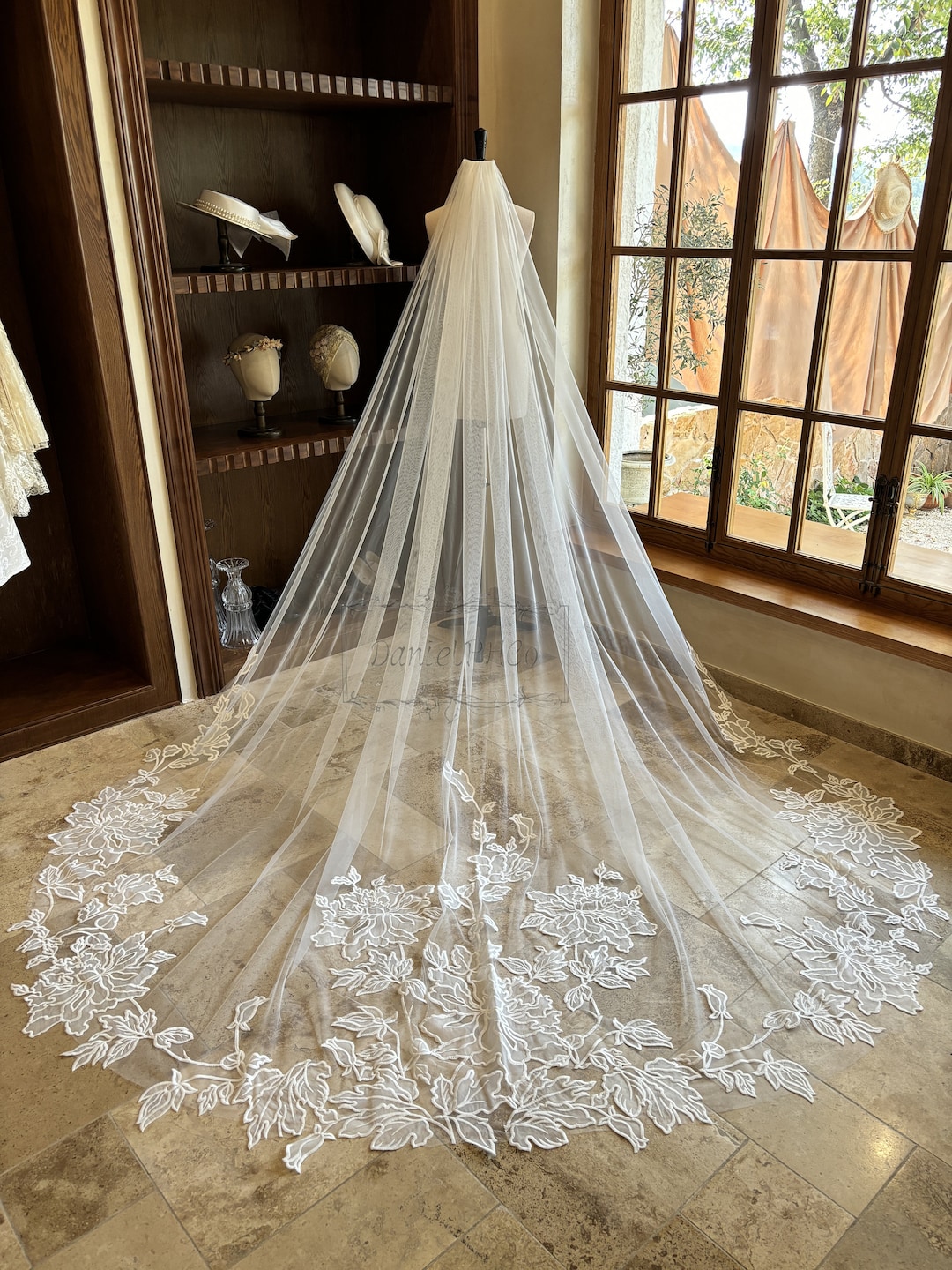 Classic Floral Lace Wedding Veil, Flower Leaf Lace Veil, Vintage Bridal ...