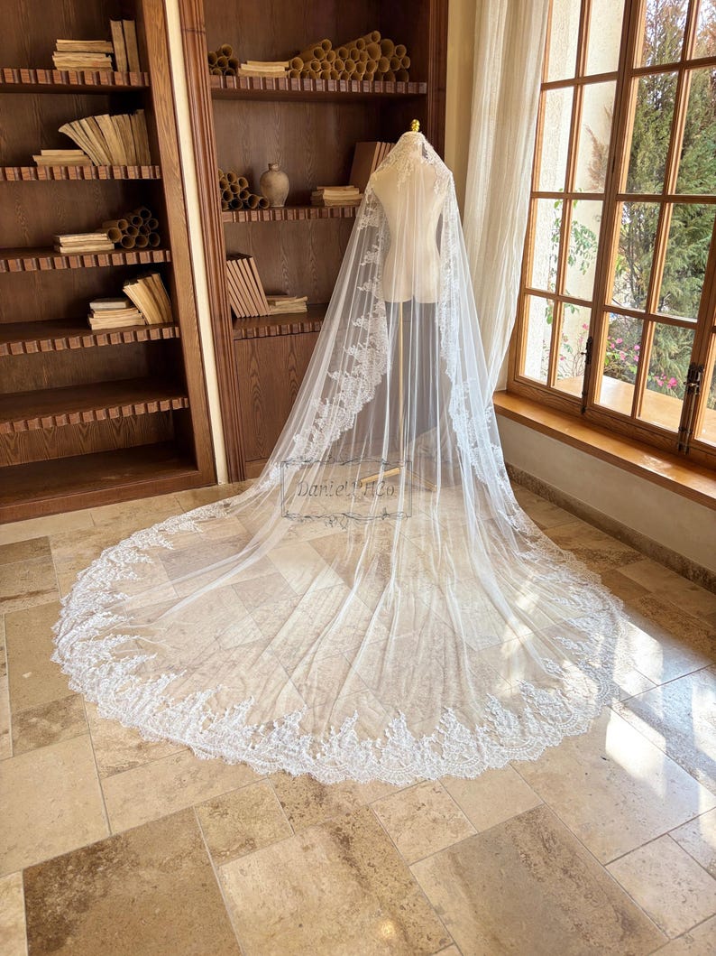 Eyelash Lace Mantilla Wedding Veil With Comb, Floral Lace Cathedral ...