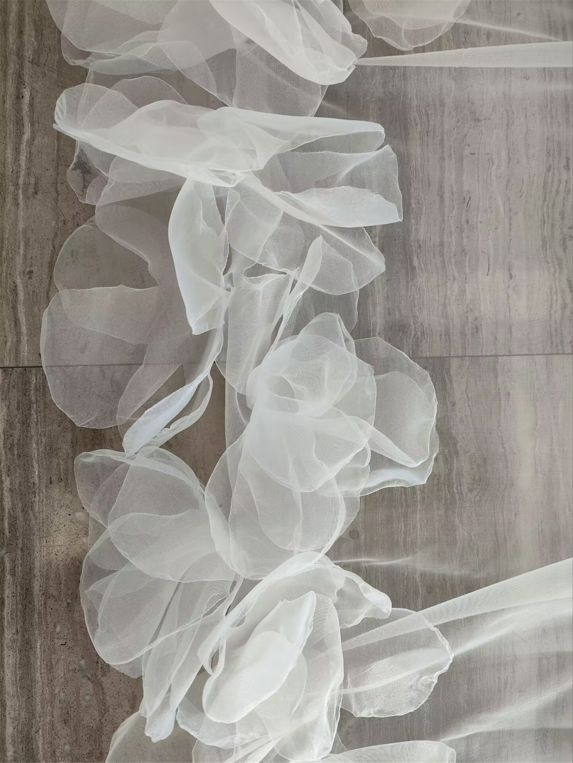 Special Floral Bridal Veil Romantic Flower Veil Minimalist Blusher Veil Special Design