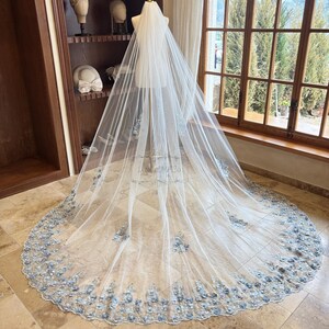 Blue Flower Lace Wedding Veil With Pearl, Retro Cathedral Wedding Veil ...