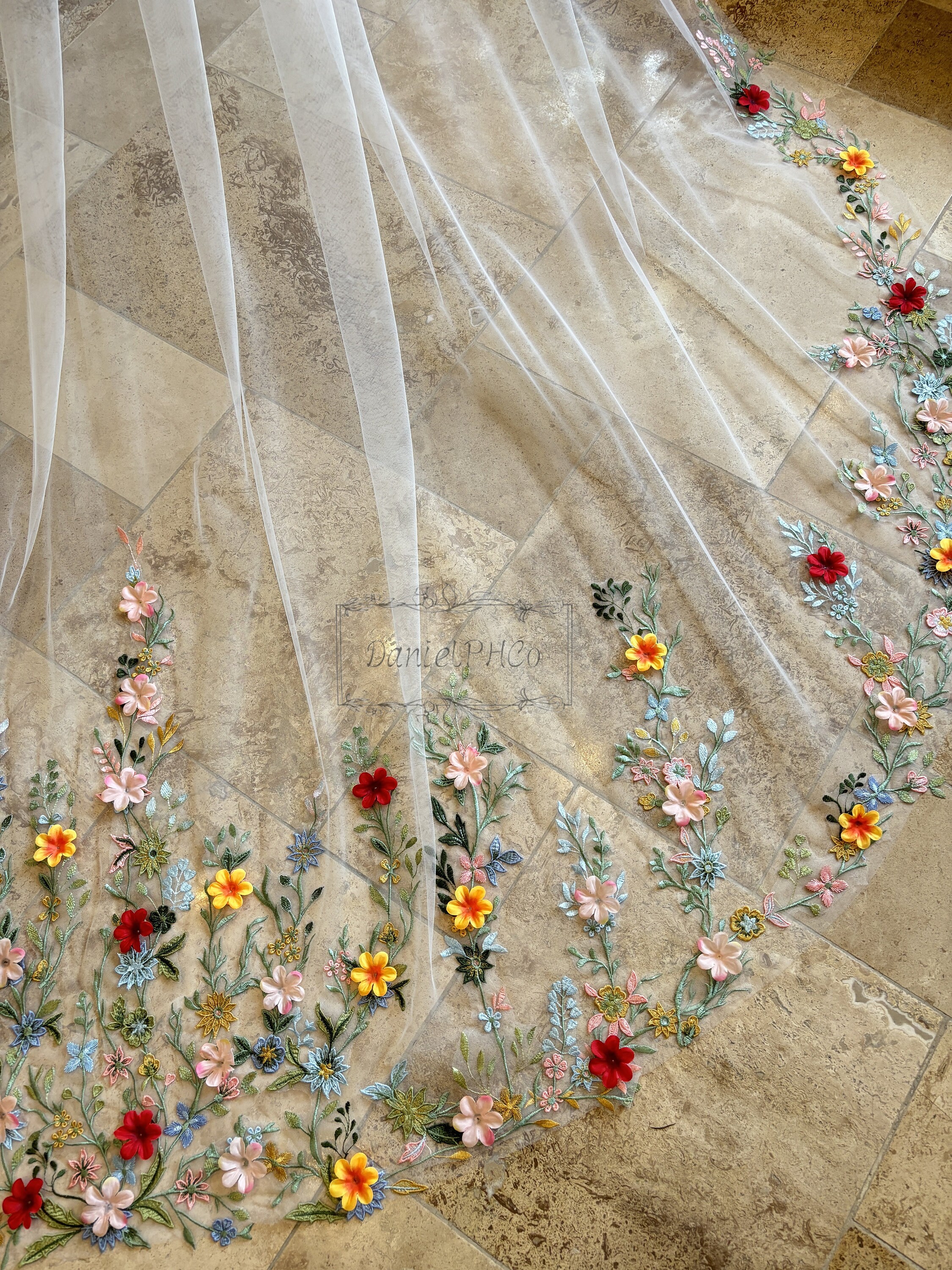 Vintage Floral Lace Wedding Veil With Colourful 3D Flower, Leaf Lace ...