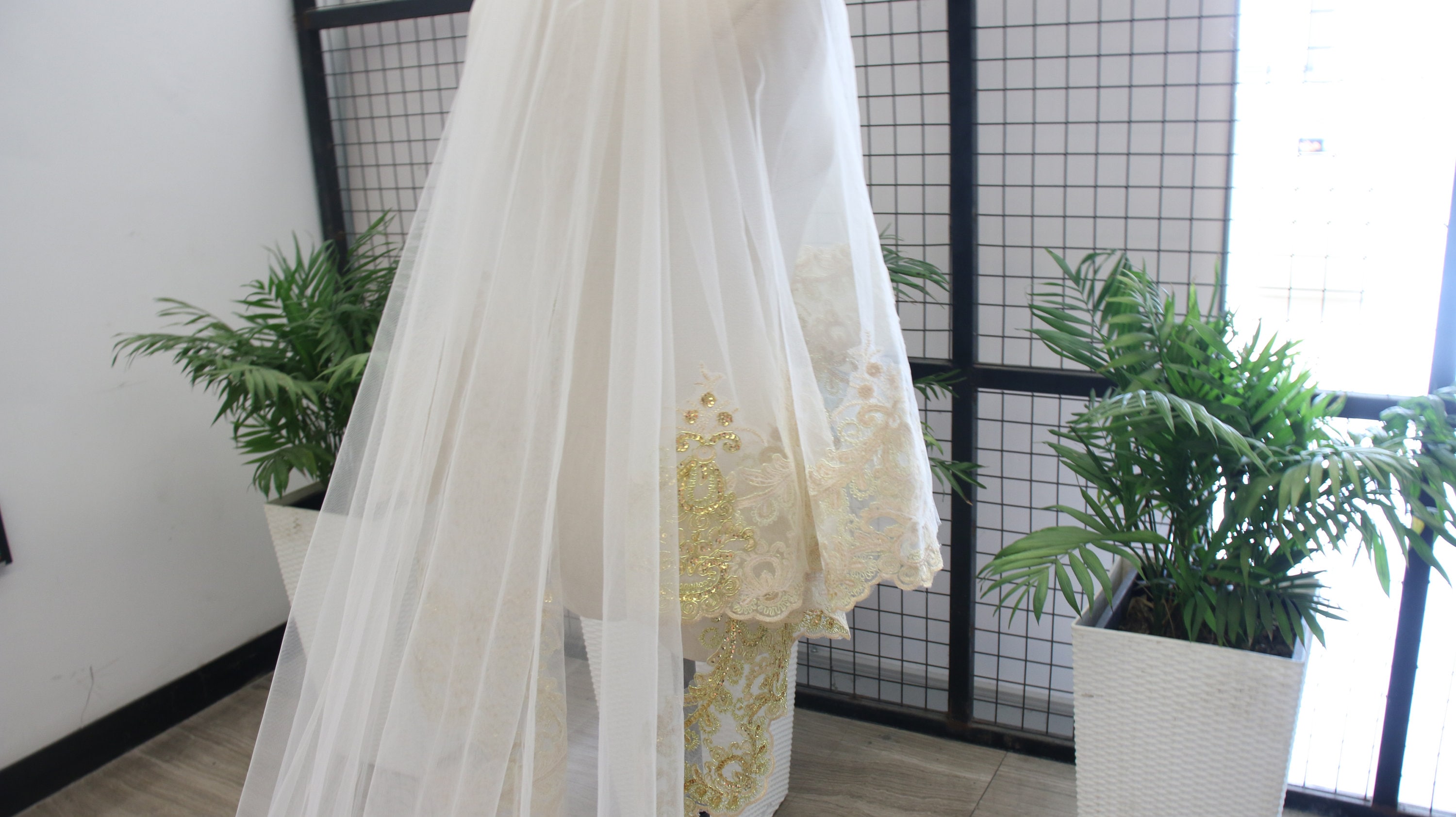 Vintage Golden Veil Floral Lace Veil Double Tier Veil Gorgeous Gold ...