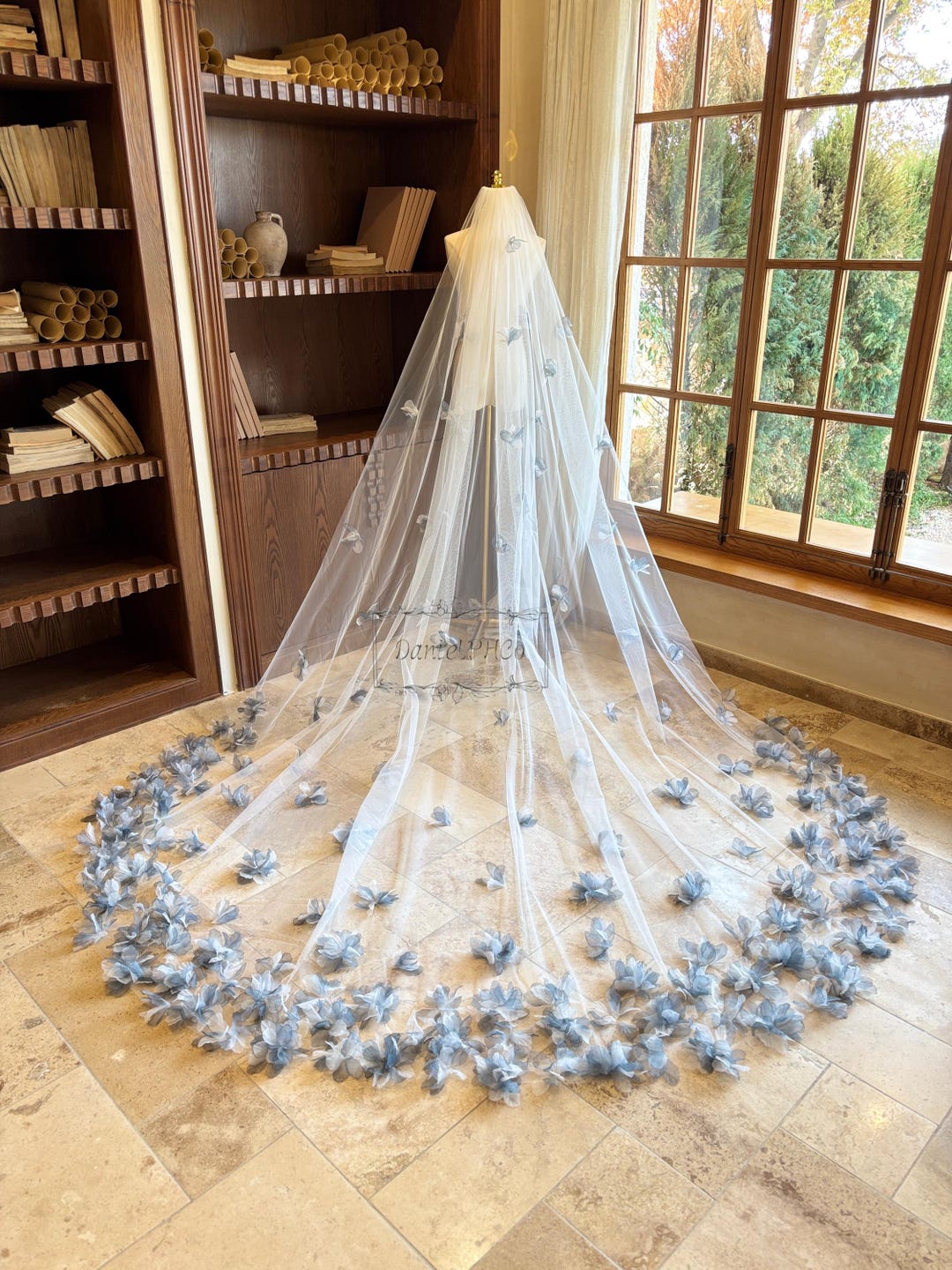 Gray-blue Gradient Organza 3D Flower Bridal Veil, Long Cathedral ...