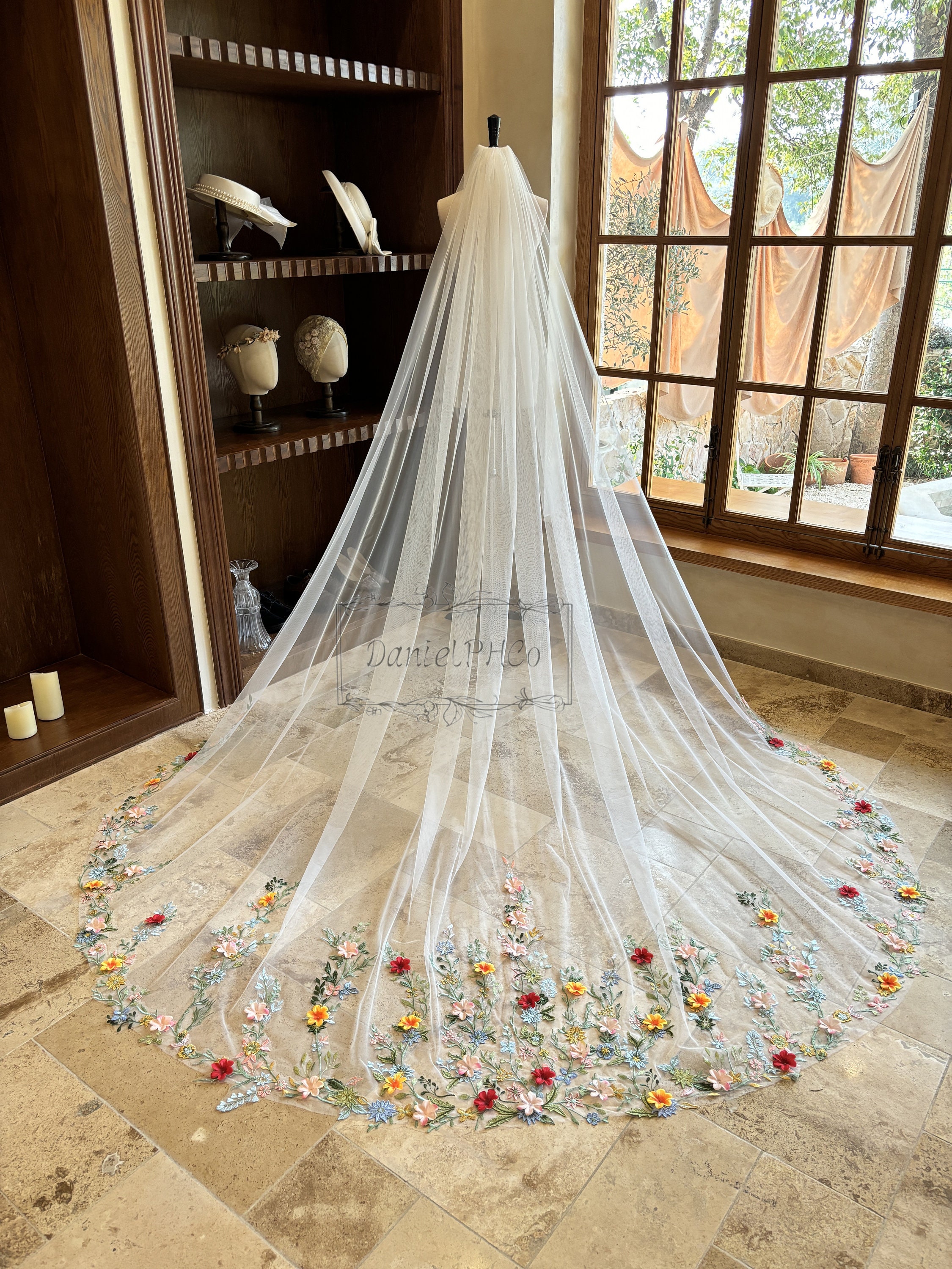 Vintage Floral Lace Wedding Veil With Colourful 3D Flower, Leaf Lace ...