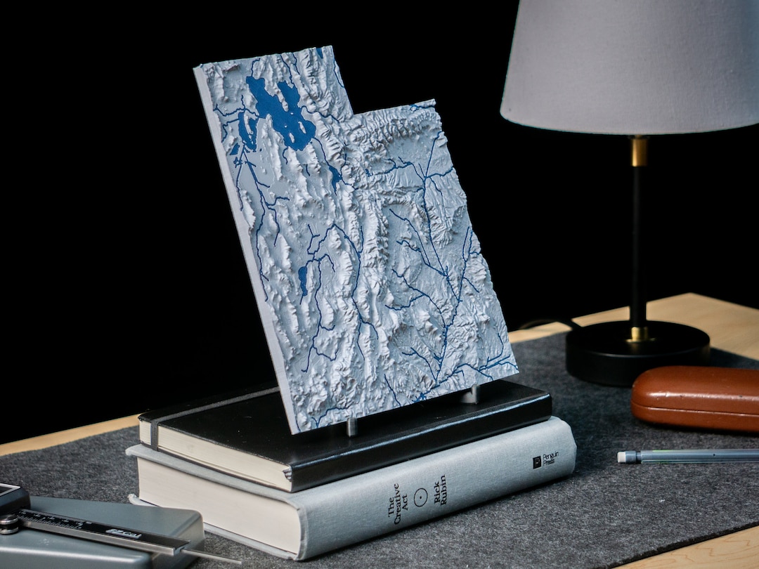 Utah 3D Map - Topographic State Map With Rivers and Lakes - With Stand ...