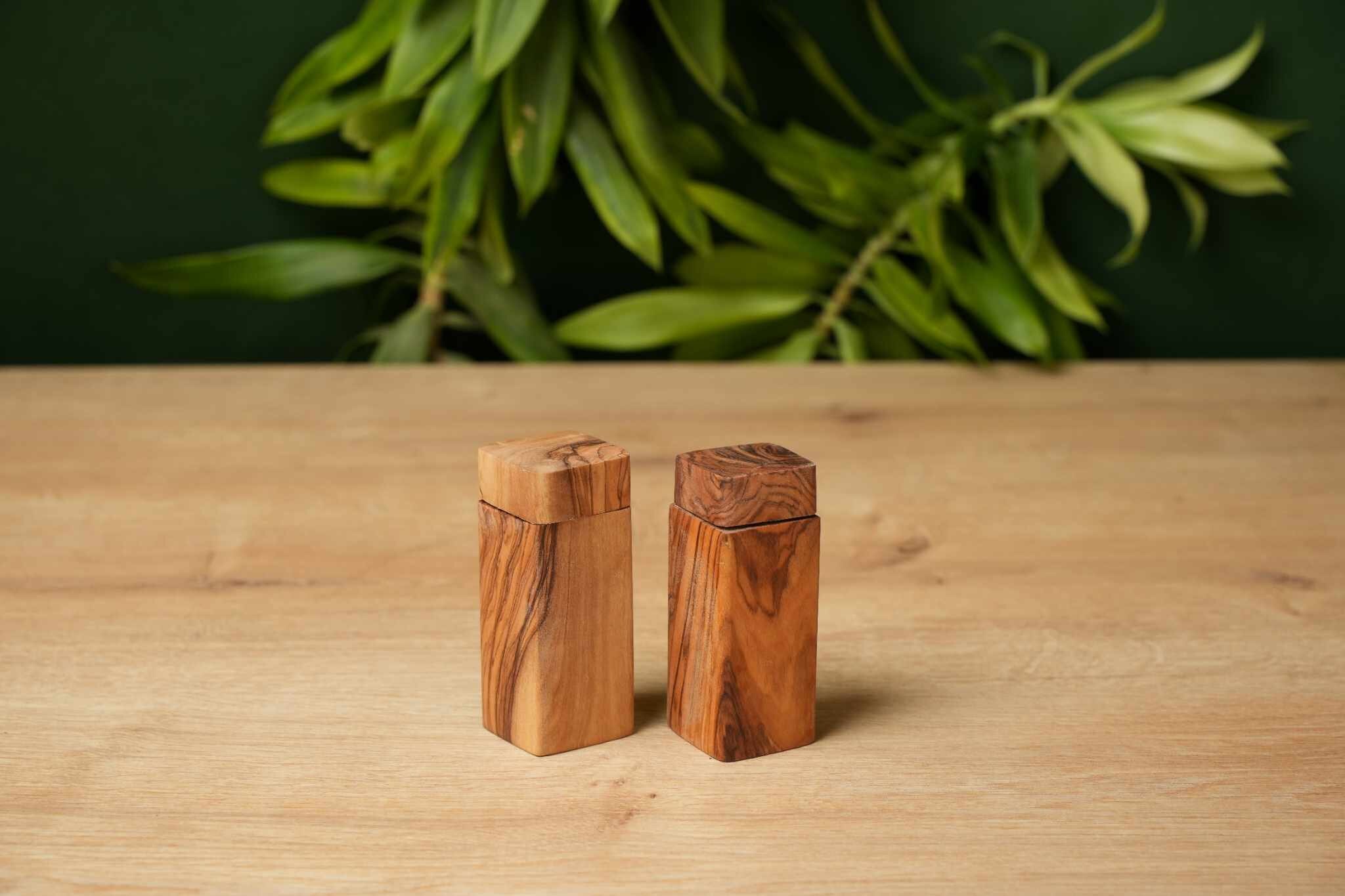 Duo of Cubic Salt and Pepper Shakers in Olive Wood - Etsy
