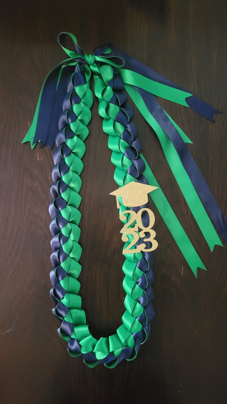Ribbon Lei / Pick Your Colors / Graduation Leis / Custom Lei - Etsy