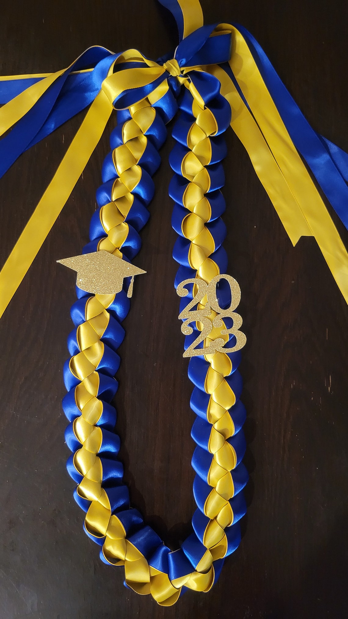 Ribbon Lei / Pick Your Colors / Graduation Leis / Custom Lei - Etsy