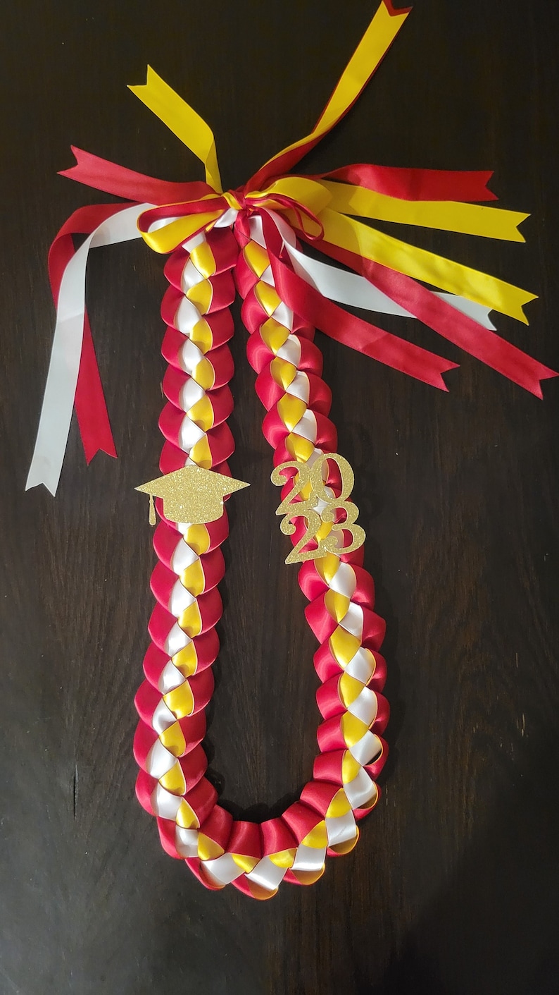 Ribbon Lei / Pick Your Colors / Graduation Leis / Custom Lei - Etsy