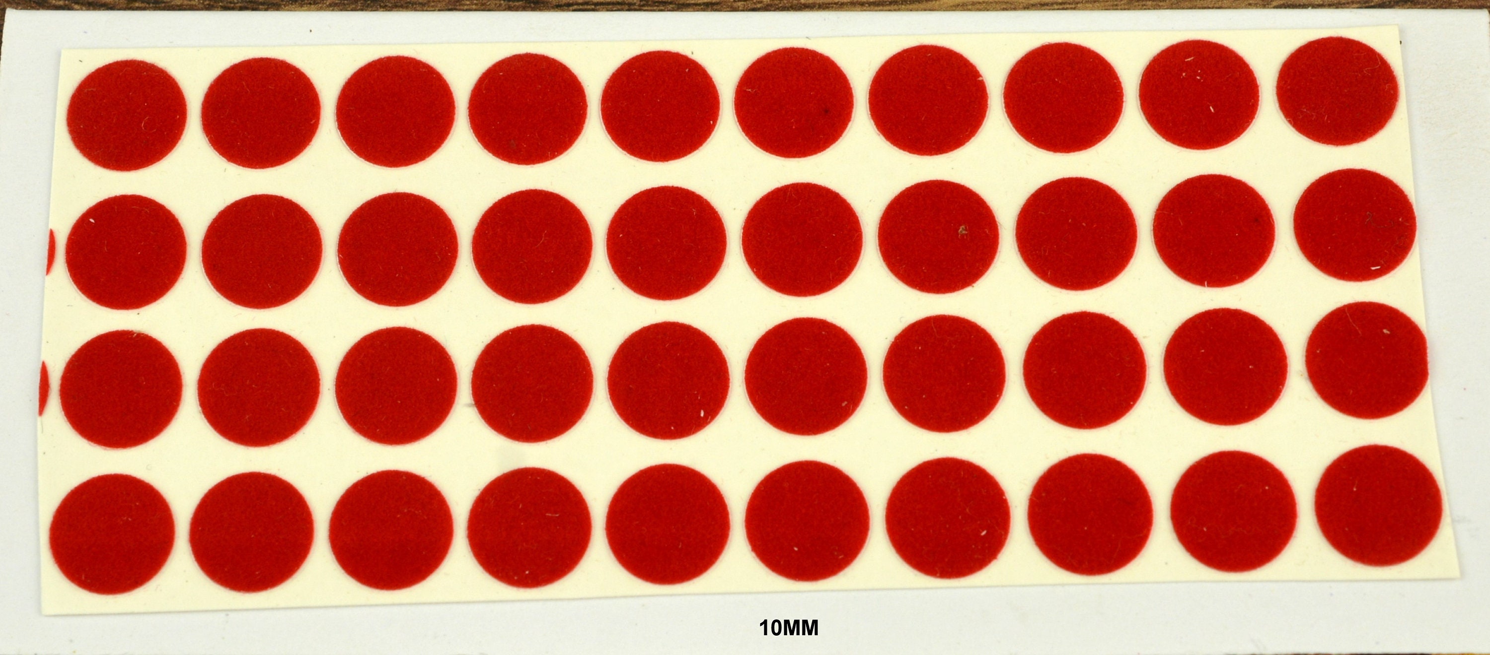 Plain Red Round Velvet Bindis Pack, Indian Red Bindis Tattoos, Reusable ...