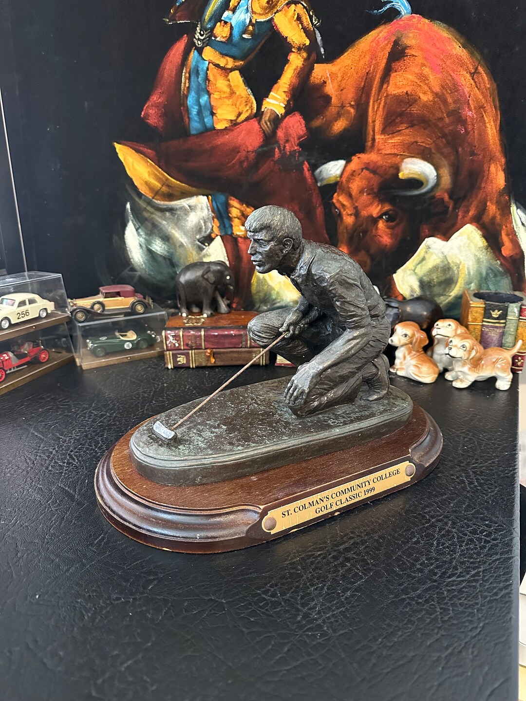 Golf Player Sculpture Clay Painted Bronze golfer Sculpture Bronze Look ...