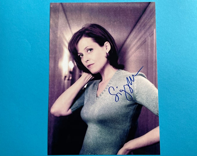 Sigourney Weaver Signed Photo Authentic Autograph With COA - Etsy
