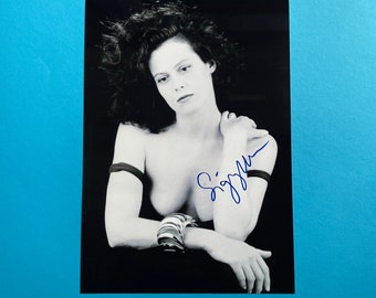 Sigourney Weaver Signed 8x10 Photo Authentic Autograph W/ A1COA - Etsy