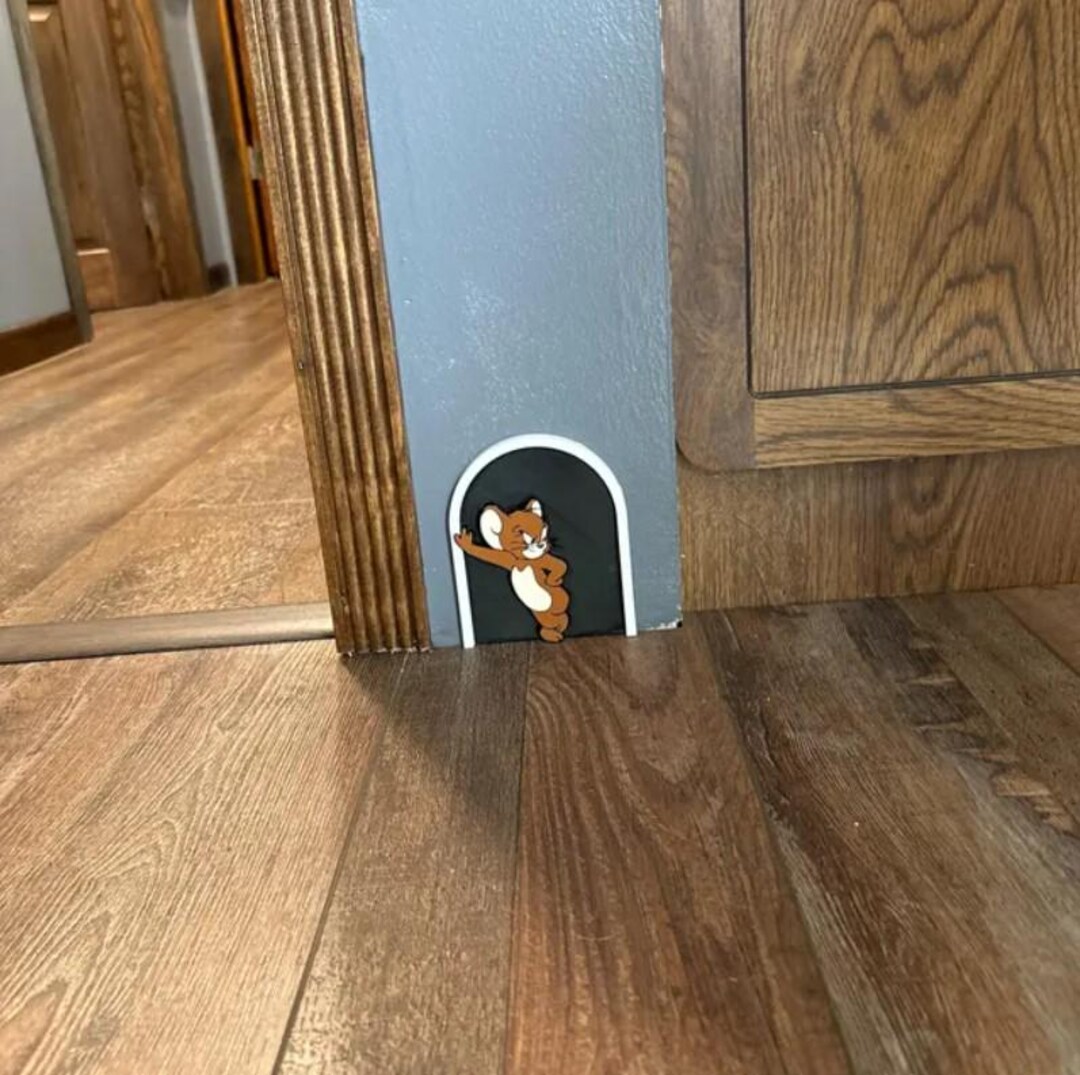 Tom Ve Jerry Wall Decor, Wall Hole, Wall Decoration, Handmade, Gift 15 ...