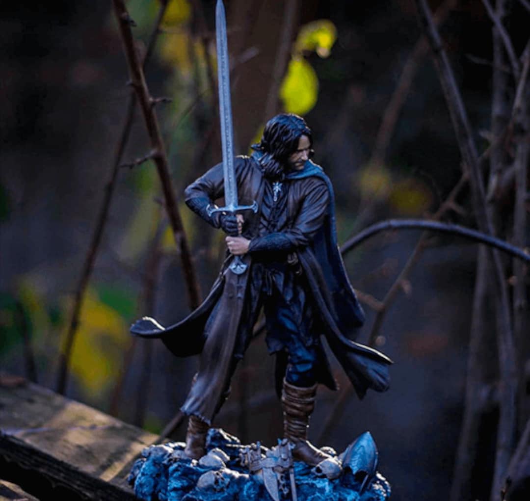 Aragorn the Lord of the Rings, Lotr, Gondor, Statue, Gift, Handmade ...