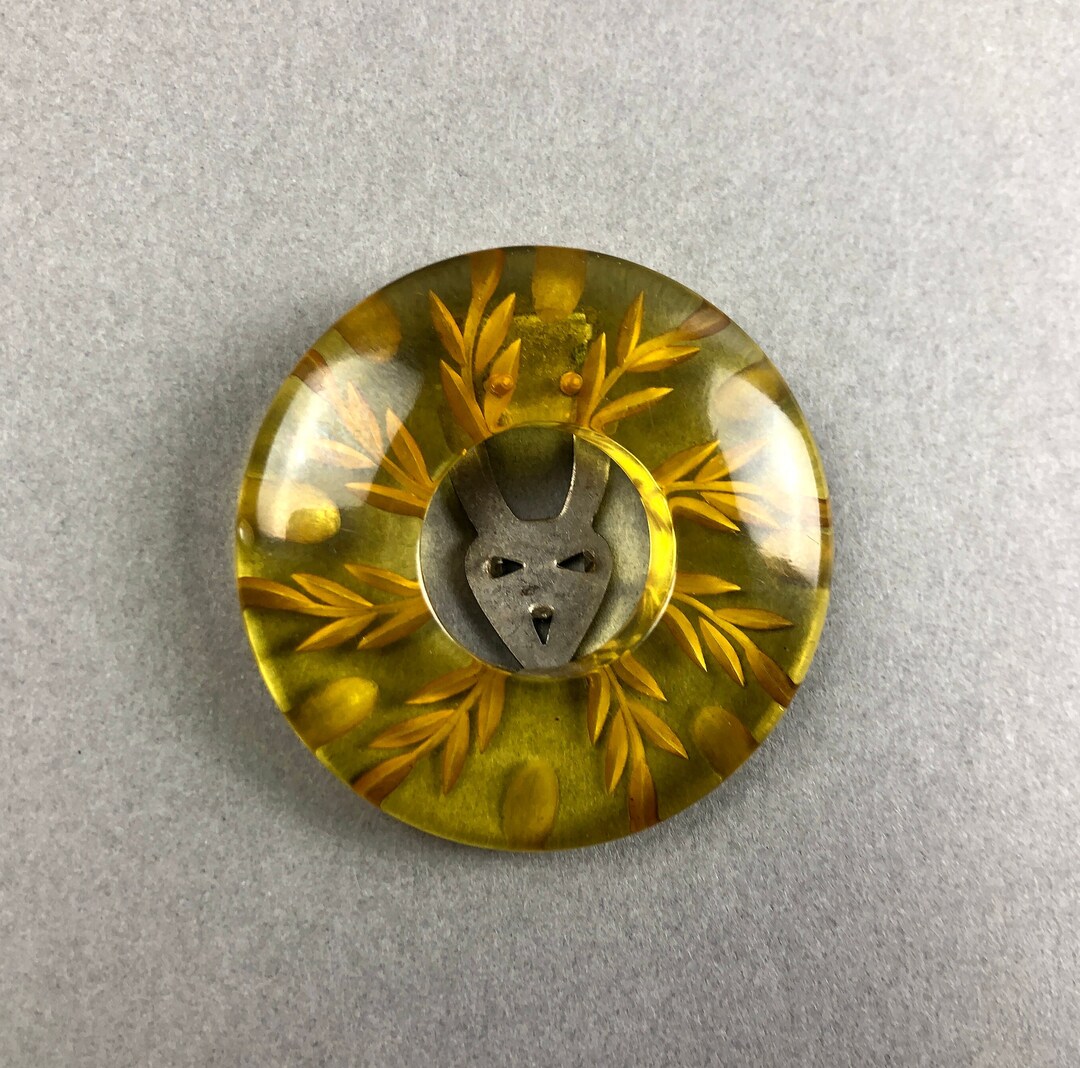 Vintage Art Deco Bakelite Clothes and Scarf Clip - Etsy